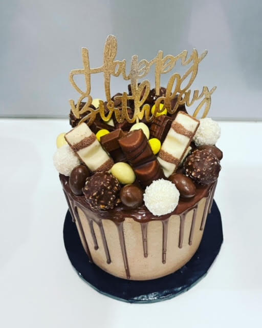 Layer Cake Kinder bueno - Tasty Bouche