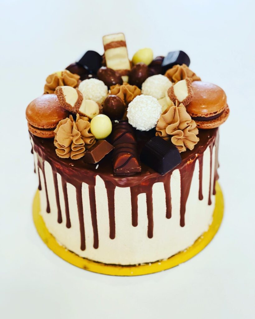 Layer Cake Kinder bueno - Tasty Bouche